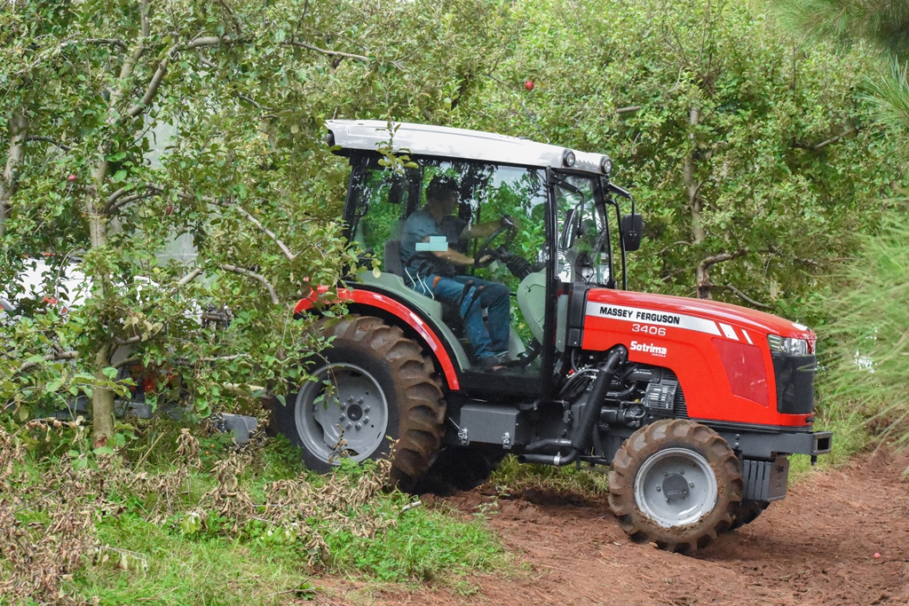 Test Drive Exclusivo com os tratores da Série MF 3400 | Revista Cultivar